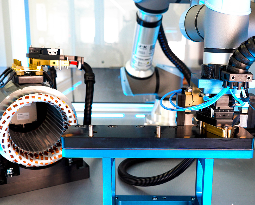 System supplier - Deutronic Elektronik GmbH